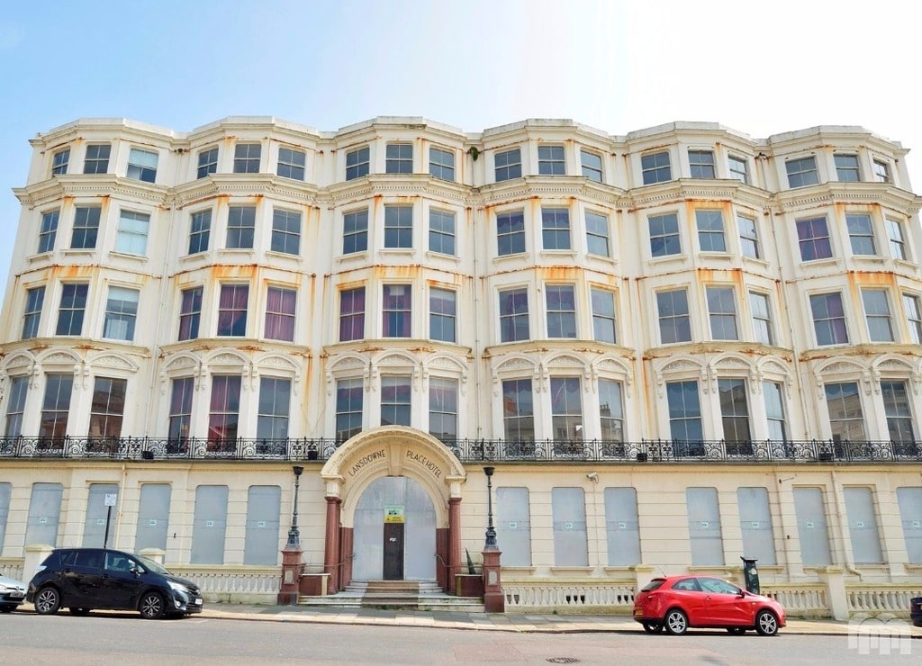 Lansdowne Place - Porox